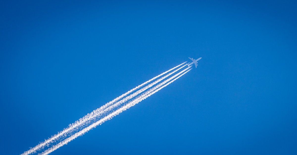 AVIATE: How can aviation contribute to a low-carbon society?